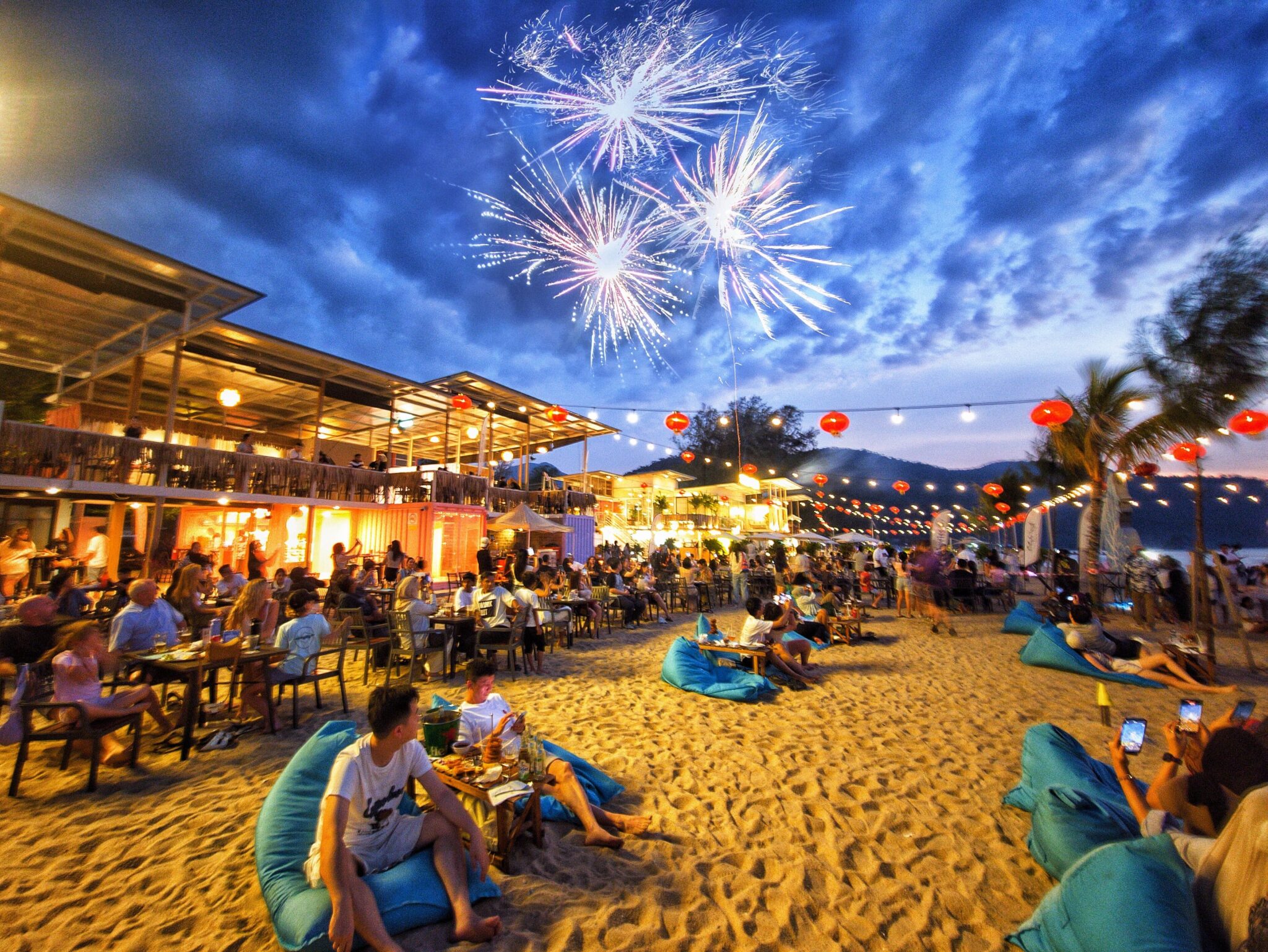 Ferringhi Bay: Immerse Yourself in Golden Rays